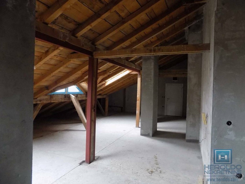 Trosoban stan, Paraćin | Prodaja · 96m² · 30.000€