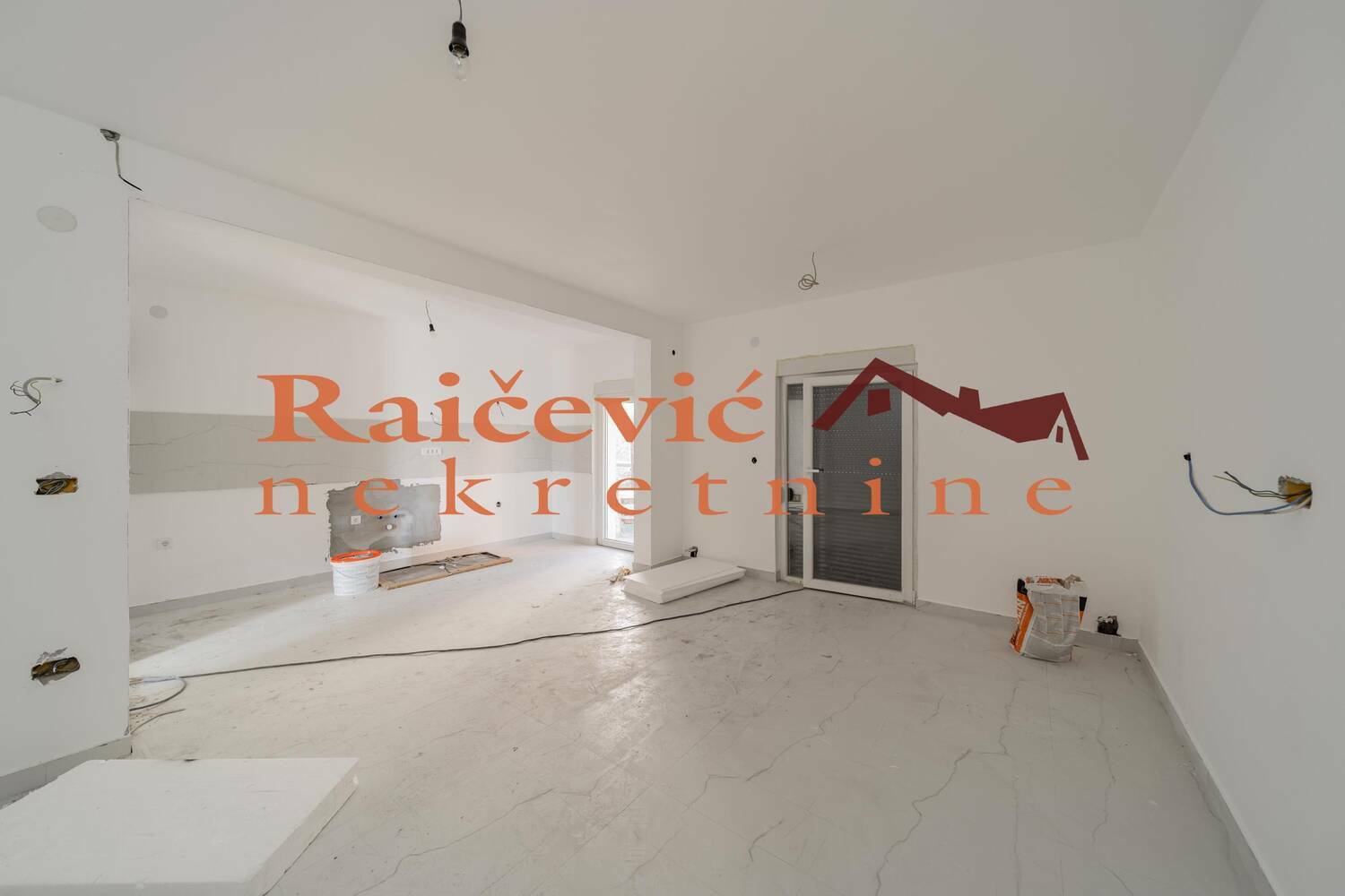 Trosoban stan, Beograd - Kaludjerica | Prodaja · 82m² · 152.600€
