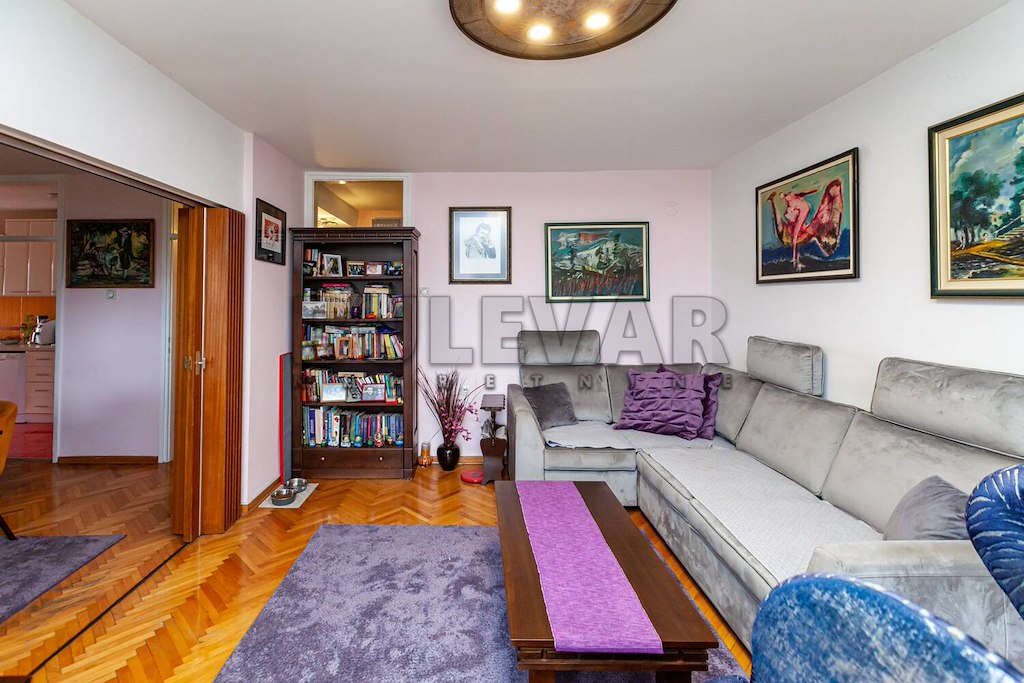 Trosoban stan, Niš - Pravni fakultet | Prodaja · 98m² · 190.000€