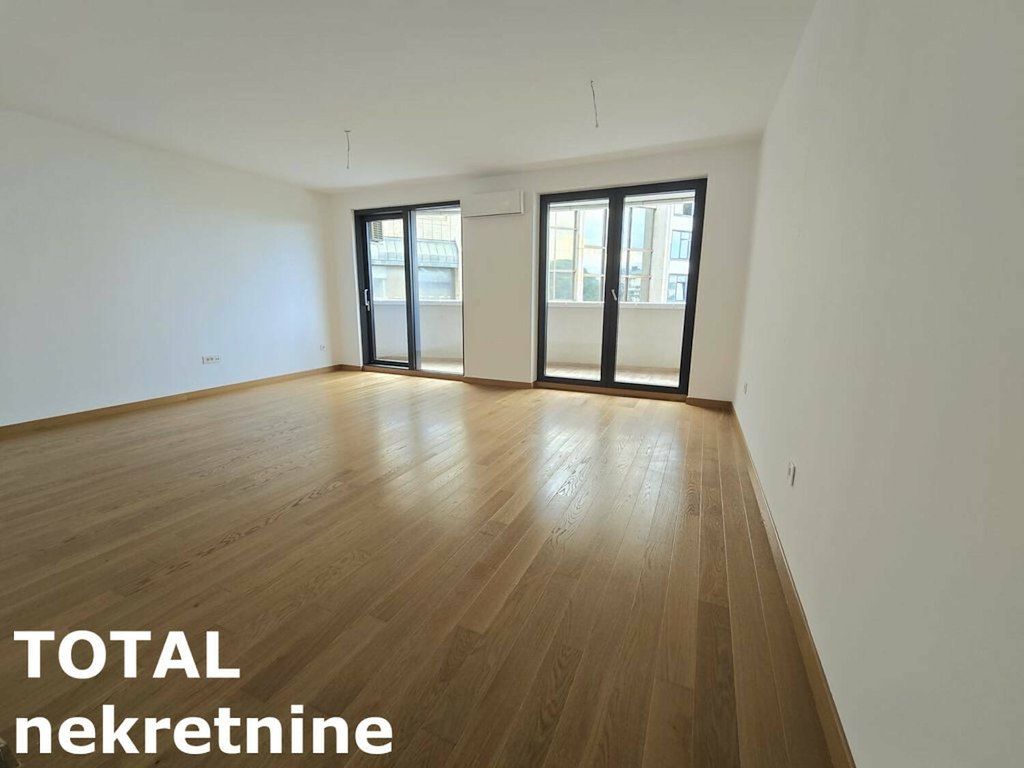 Troiposoban stan, Novi Sad - Centar | Prodaja · 86m² · 393.880€