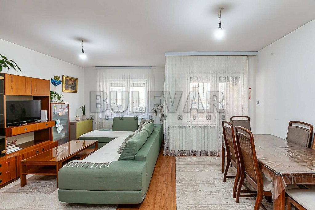 Dvoiposoban stan, Niš - Pantelej(Niš) | Prodaja · 75m² · 131.500€