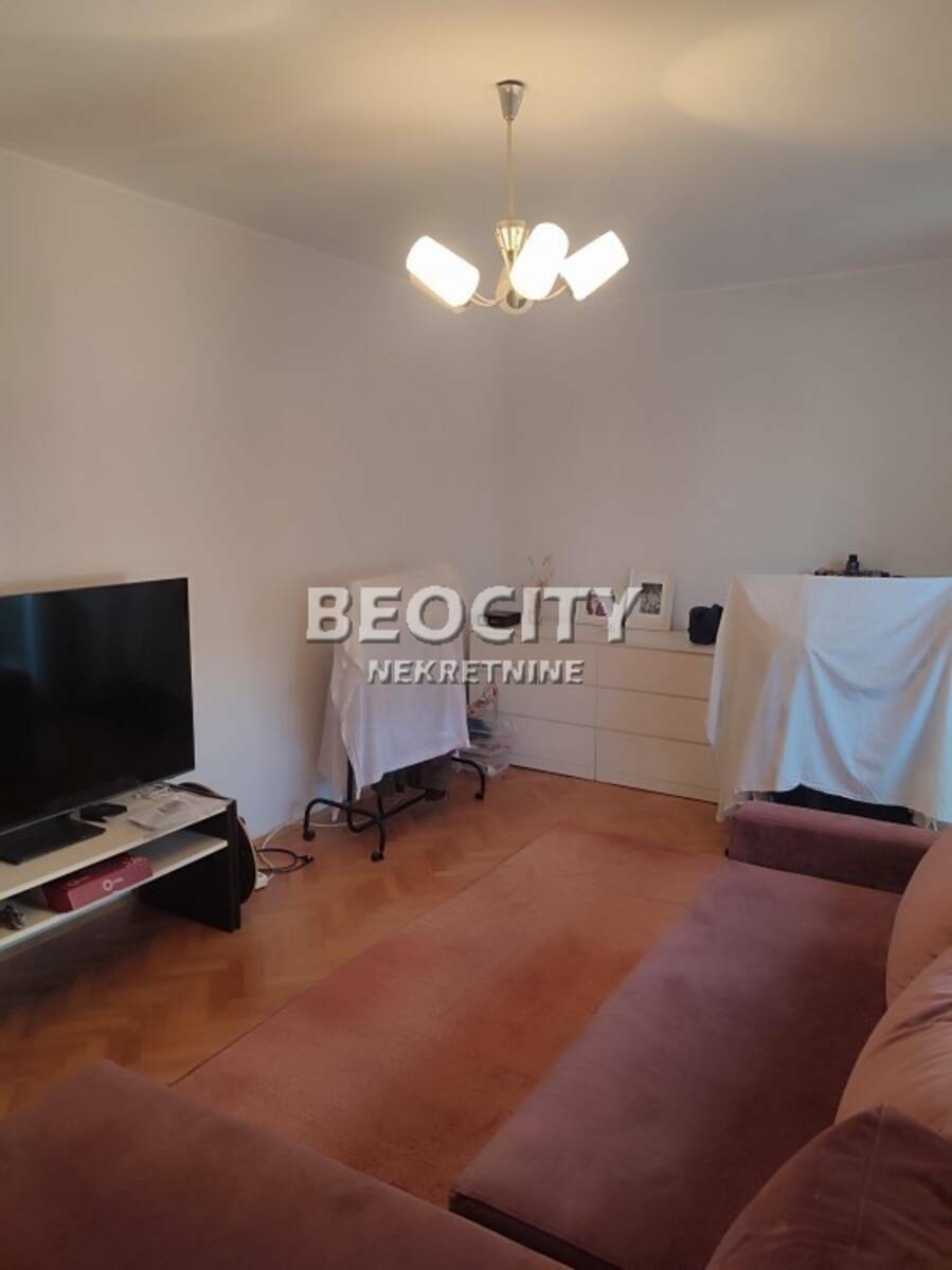 Trosoban stan, Beograd - Karaburma | Prodaja · 48m² · 169.000€