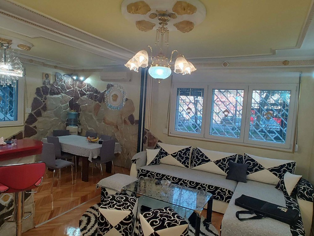 Trosoban stan, Beograd – Karaburma | Prodaja · 57m² · 165.000€