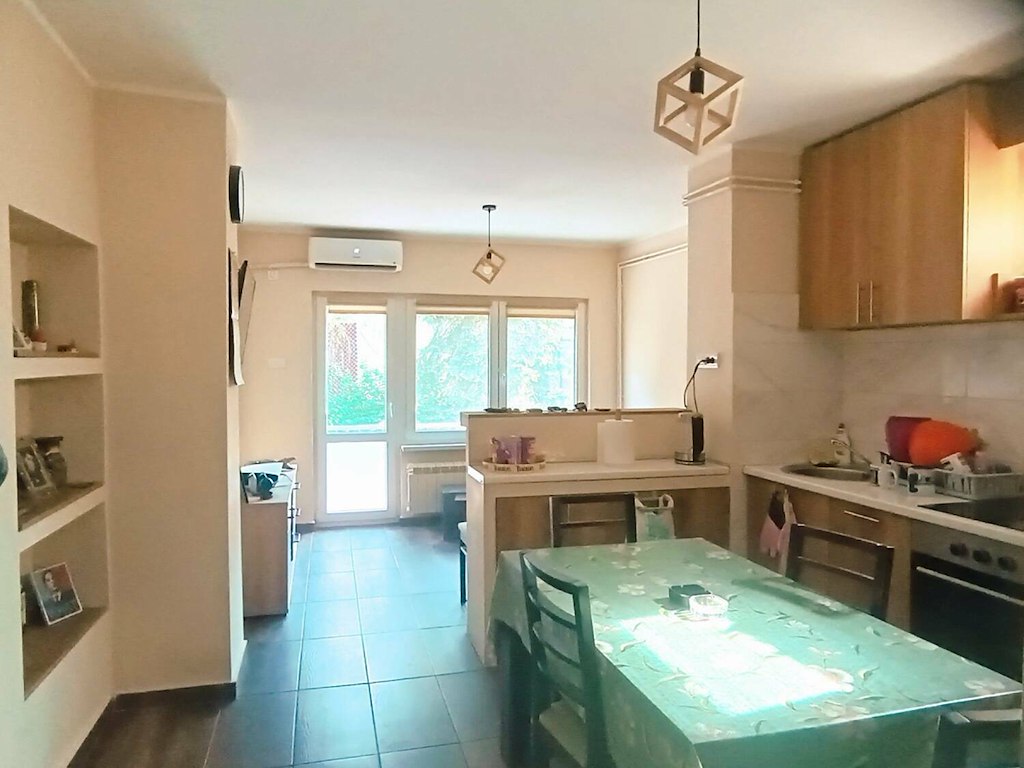 Dvoiposoban stan, Beograd - Cerak | Prodaja · 65m² · 180.000€
