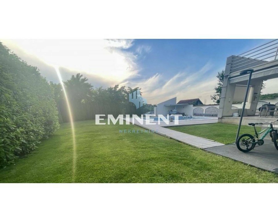 Kuća, Stara Pazova - Stari Banovci | Prodaja · 342m² · 420.000€