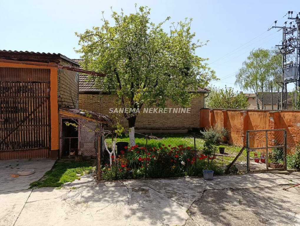 Kuća, Sombor | Prodaja · 114m² · 46.500€