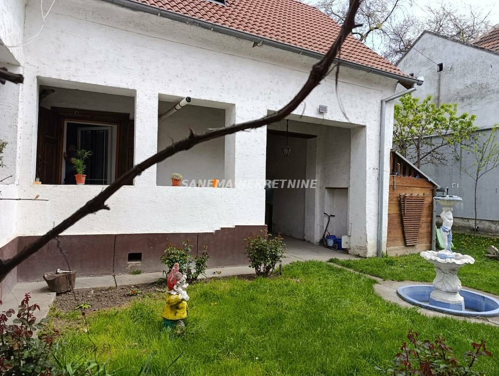 Kuća, Sombor | Prodaja · 247m² · 139.000€