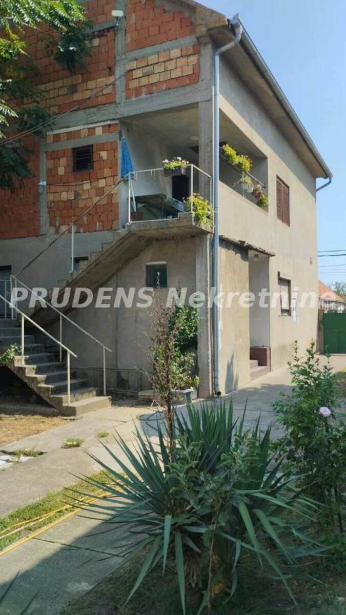 Kuća, Beograd - Dobanovci | Prodaja · 300m² · 350.000€