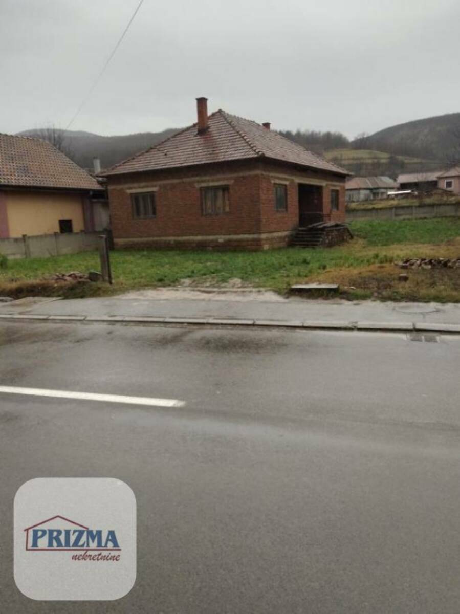 Kuća, Paraćin - Izvor | Prodaja · 96m² · 18.000€