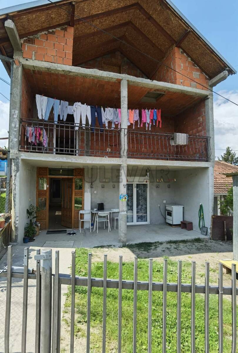 Kuća, Kragujevac - Male Pčelice | Prodaja · 200m² · 83.000€