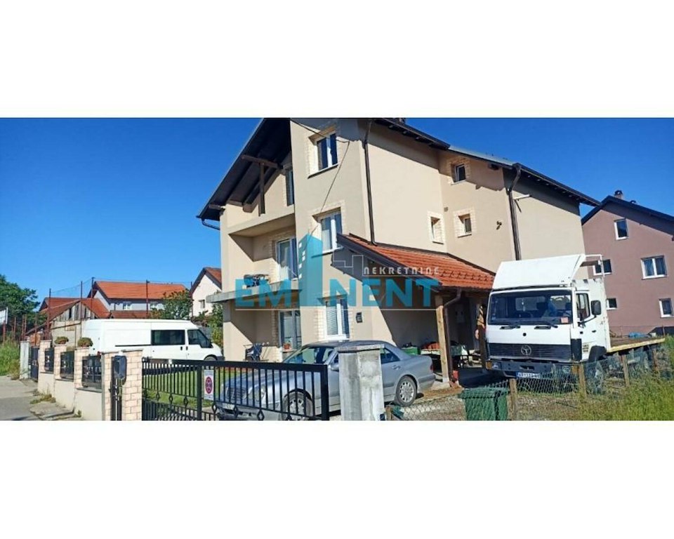 Kuća, Aranđelovac - Vrbica | Prodaja · 250m² · 190.000€