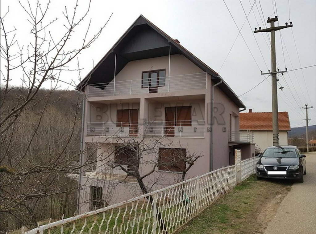 Kuća, Merošina - Krajkovac | Prodaja · 376m² · 80.000€