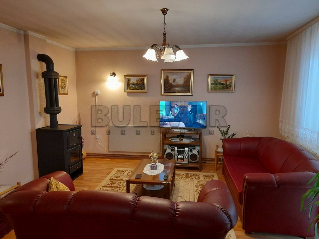 Kuća, Niš - Gabrovac | Prodaja · 420m² · 230.000€