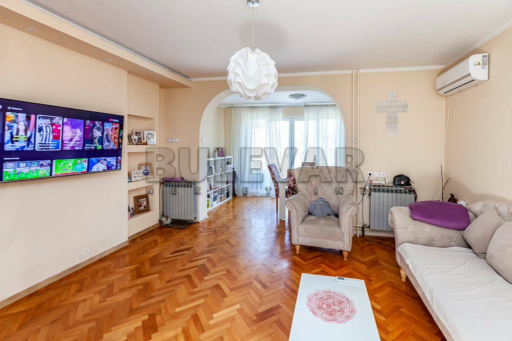 Kuća, Niš - Palilula | Prodaja · 350m² · 385.000€