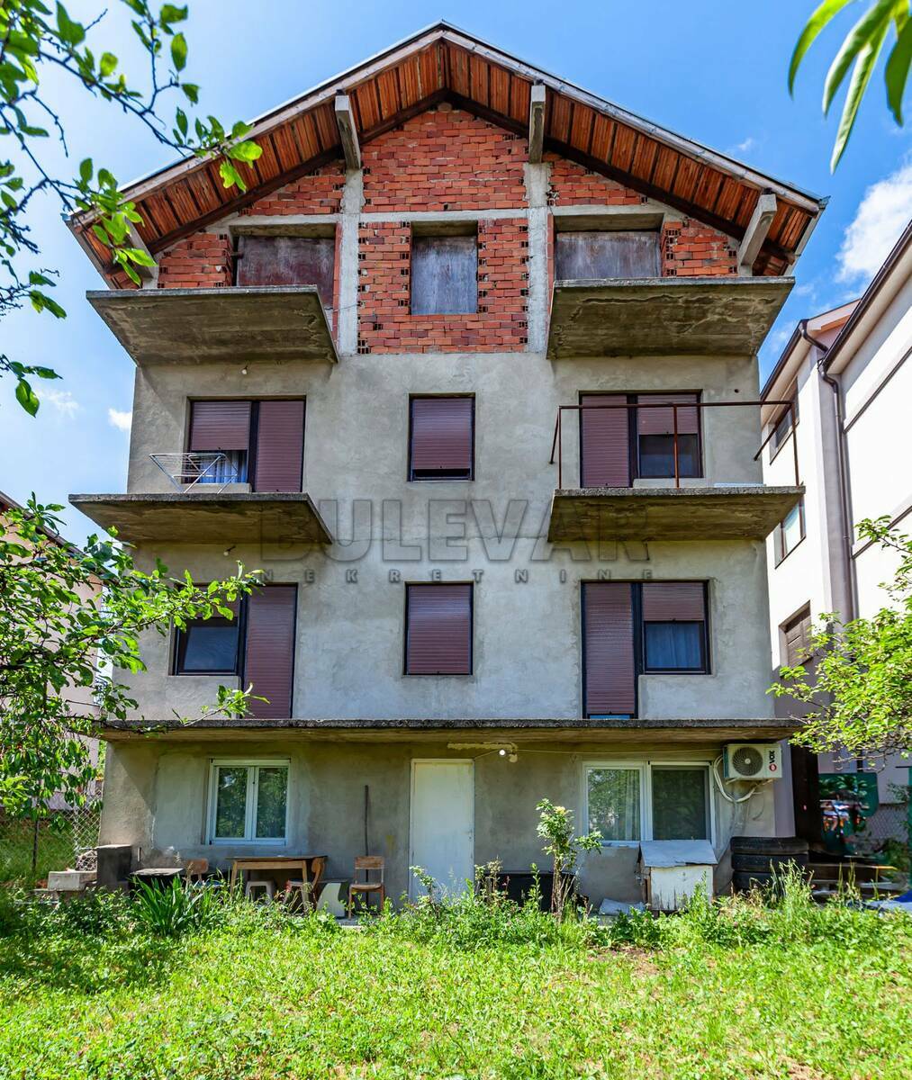 Kuća, Niš - Kalač brdo | Prodaja · 336m² · 170.000€