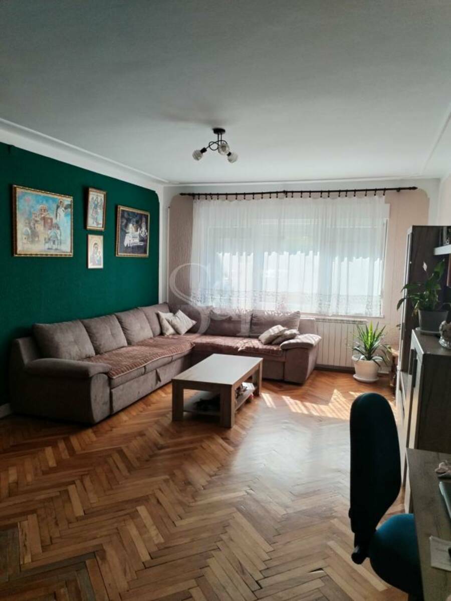 Kuća, Sombor | Prodaja · 176m² · 150.000€