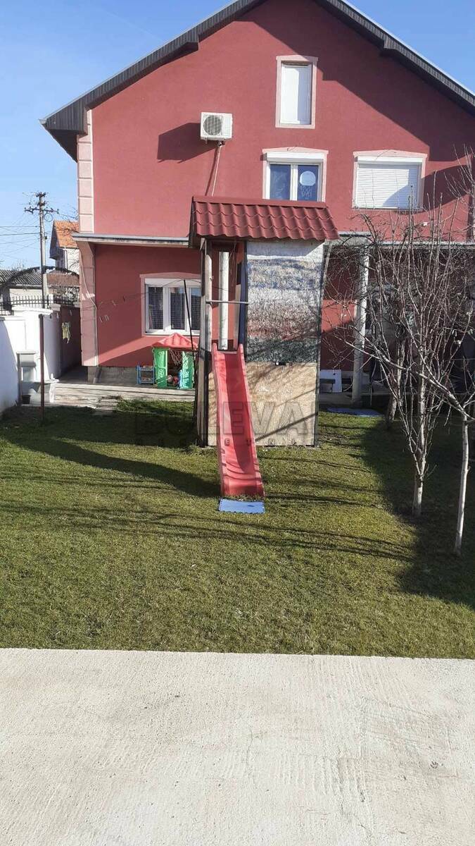 Kuća, Kragujevac - Erdeč | Prodaja · 220m² · 155.000€