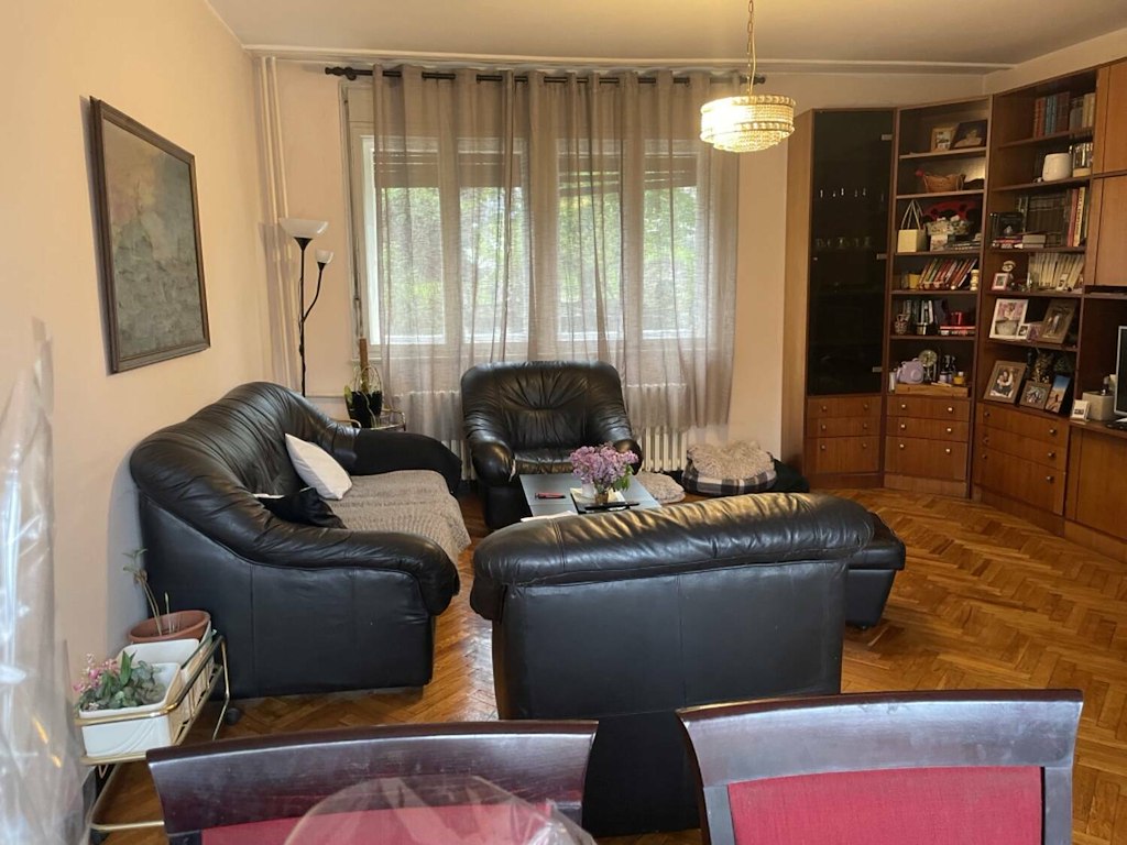 Kuća, Beograd - Dedinje | Prodaja · 140m² · 570.000€