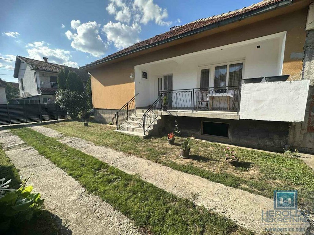 Kuća, Ćuprija | Prodaja · 215m² · 148.000€