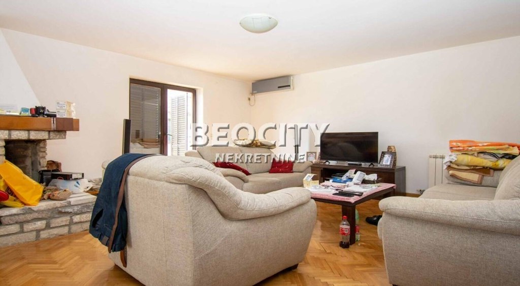 Kuća, Beograd - Voždovac | Prodaja · 320m² · 360.000€