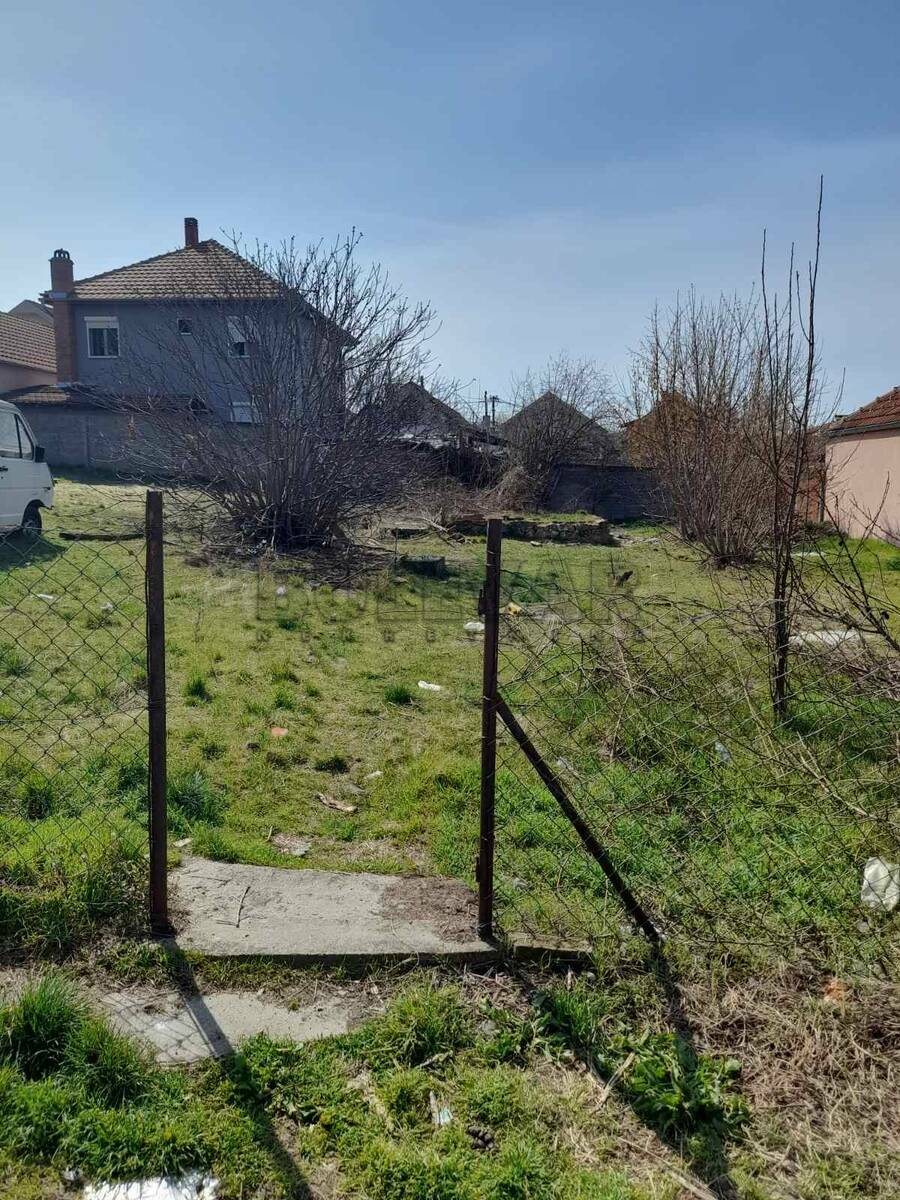 Plac, Kragujevac - Lekina Bara | Prodaja · 321m² · 41.200€