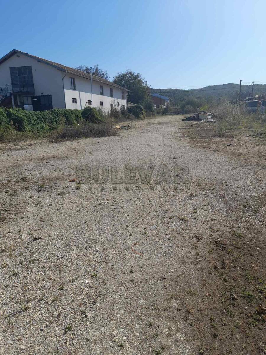 Plac, Kragujevac - Maršić | Prodaja · 1470m² · 61.800€