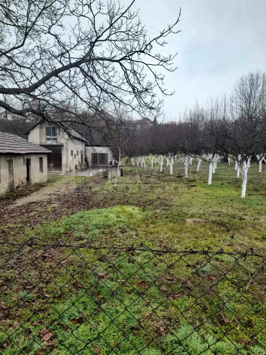 Plac, Kragujevac - Stara Zvezda | Prodaja · 2324m² · 100.000€