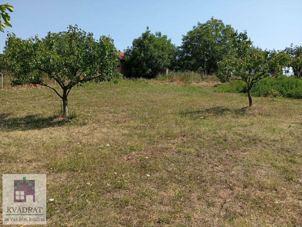 Plac, Beograd - Mala Moštanica | Prodaja · 23.000€