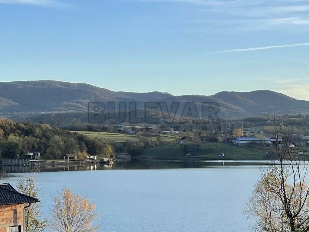 Plac, Knić - Knić | Prodaja · 1000m² · 41.200€