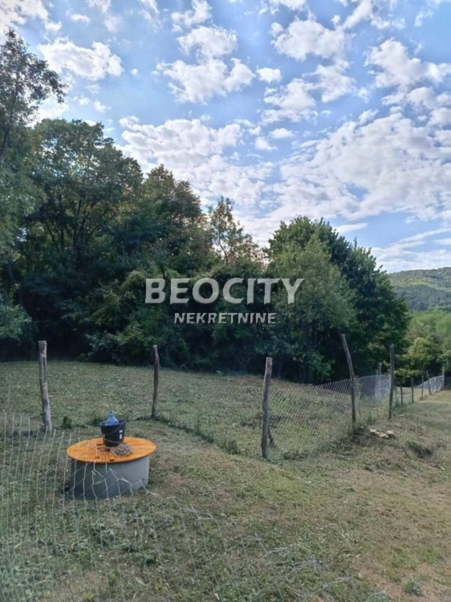 Plac, Sremska Mitrovica - Ležimir | Prodaja · 9300m² · 62.000€