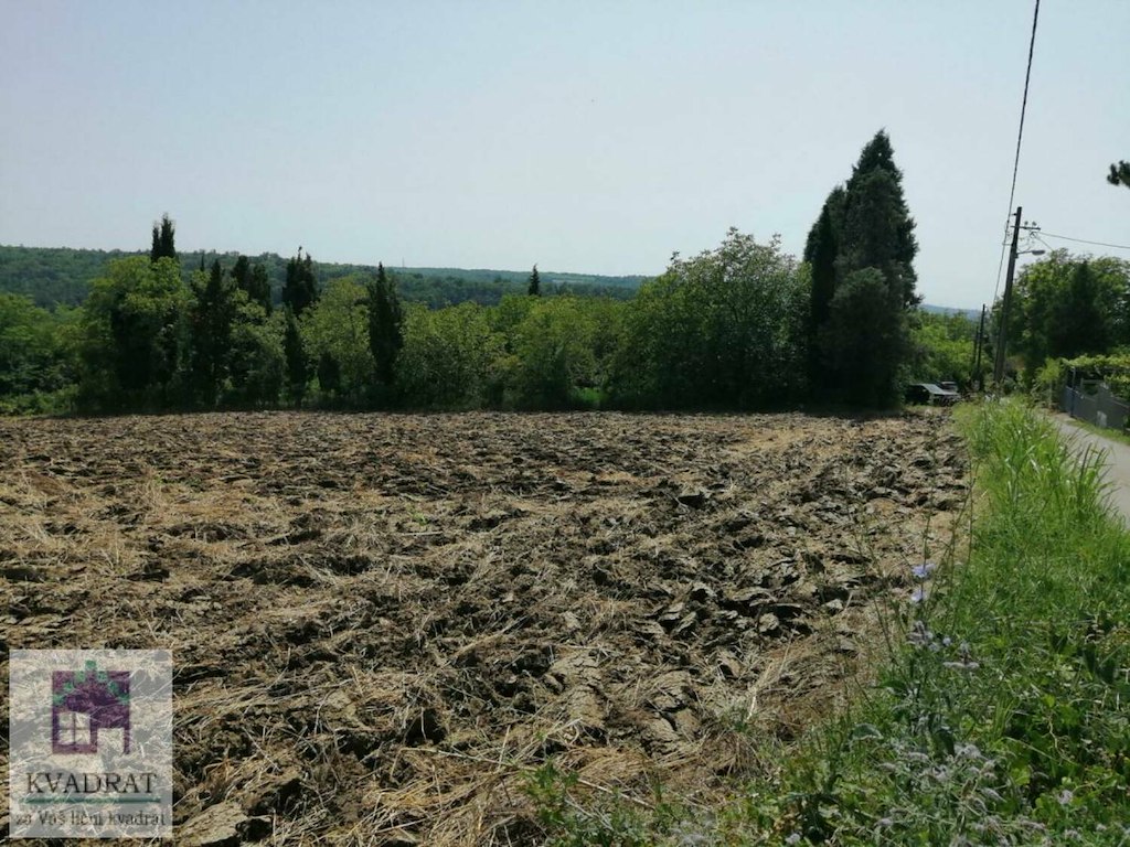 Plac, Beograd – Umka | Prodaja · 102.000€