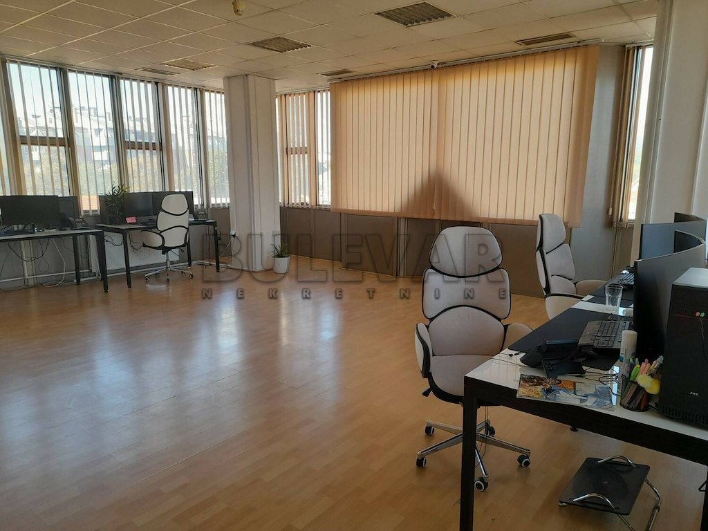 Poslovni prostor / Lokal, Niš - Centar | Prodaja · 156m² · 180.000€