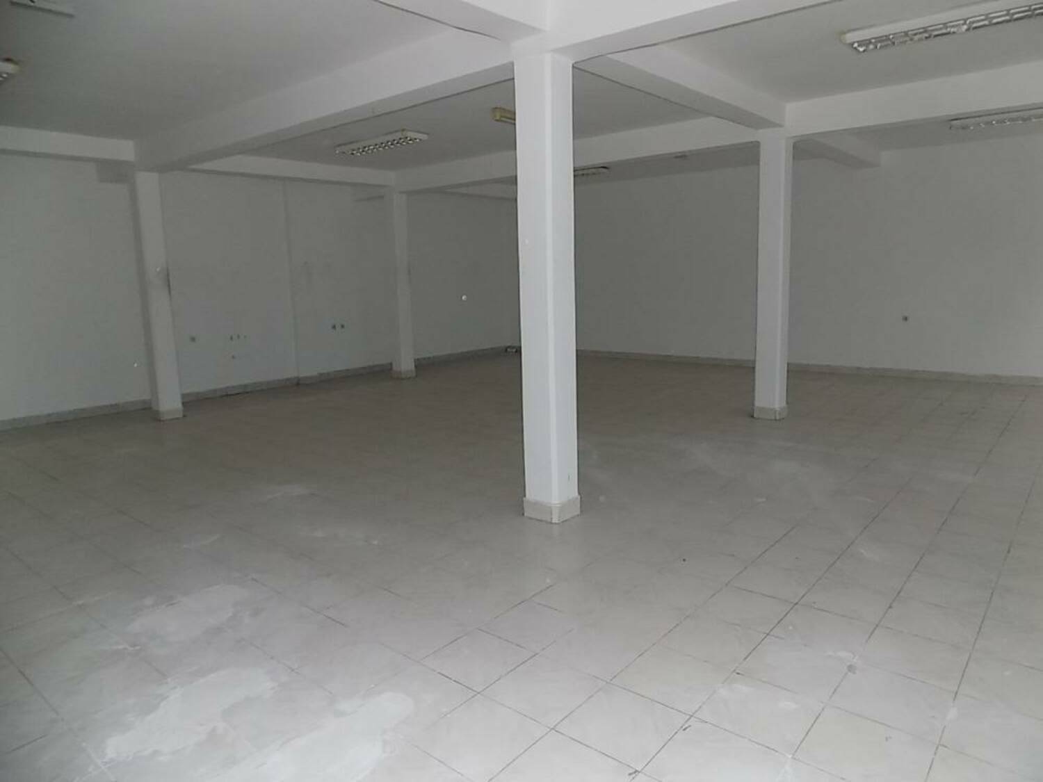 Poslovni prostor / Lokal, Paraćin | Prodaja · 318m² · 180.000€