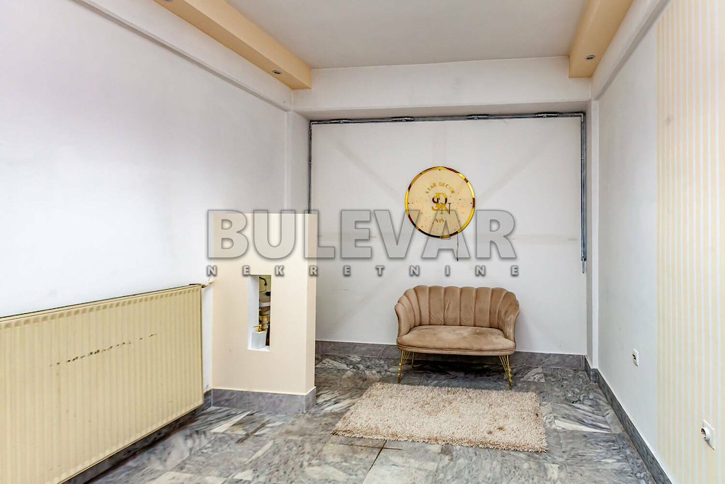 Poslovni prostor / Lokal, Niš - Bulevar Nemanjića Zona 1 | Prodaja · 15m² · 32.500€