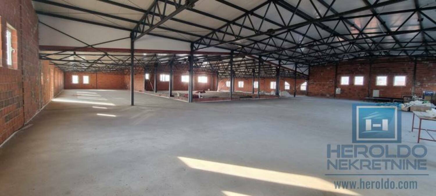Poslovni prostor / Lokal, Vranje | Prodaja · 2400m² · 2.000.000€