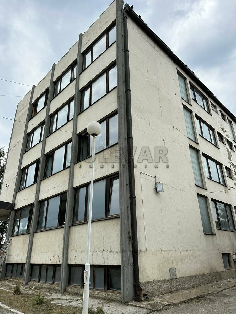 Poslovni prostor / Lokal, Prokuplje - Prokuplje | Prodaja · 1240m² · 494.000€