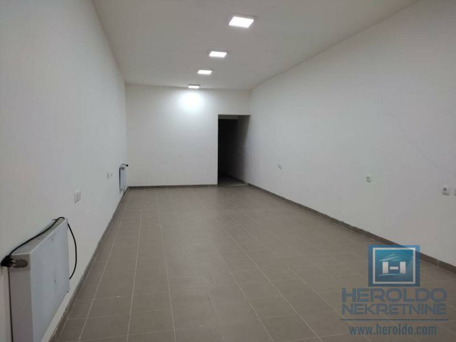 Poslovni prostor / Lokal, Jagodina | Prodaja · 163m² · 130.000€