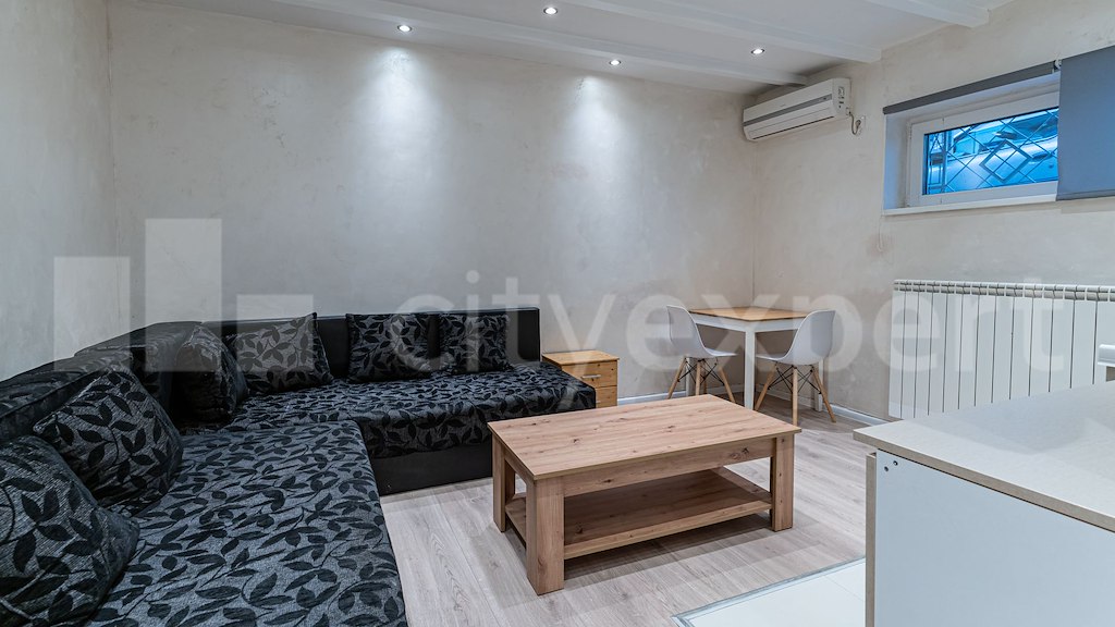 Stan za prodaju - Jednosoban, 21m², Daničareva, Vračar - 73000€
