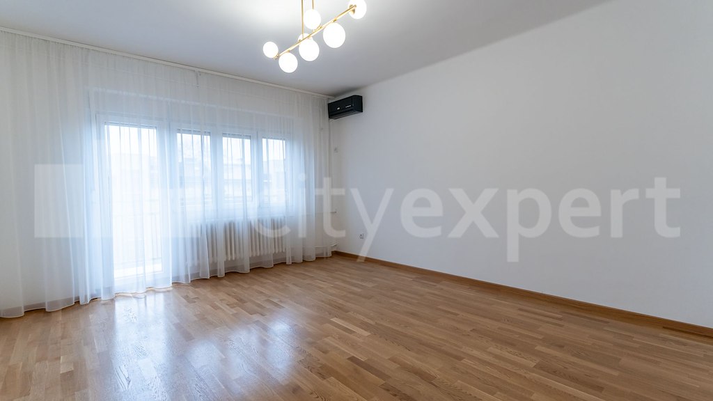 Stan za prodaju - Dvosoban, 60m², Džona Kenedija, Novi Beograd - 224900€