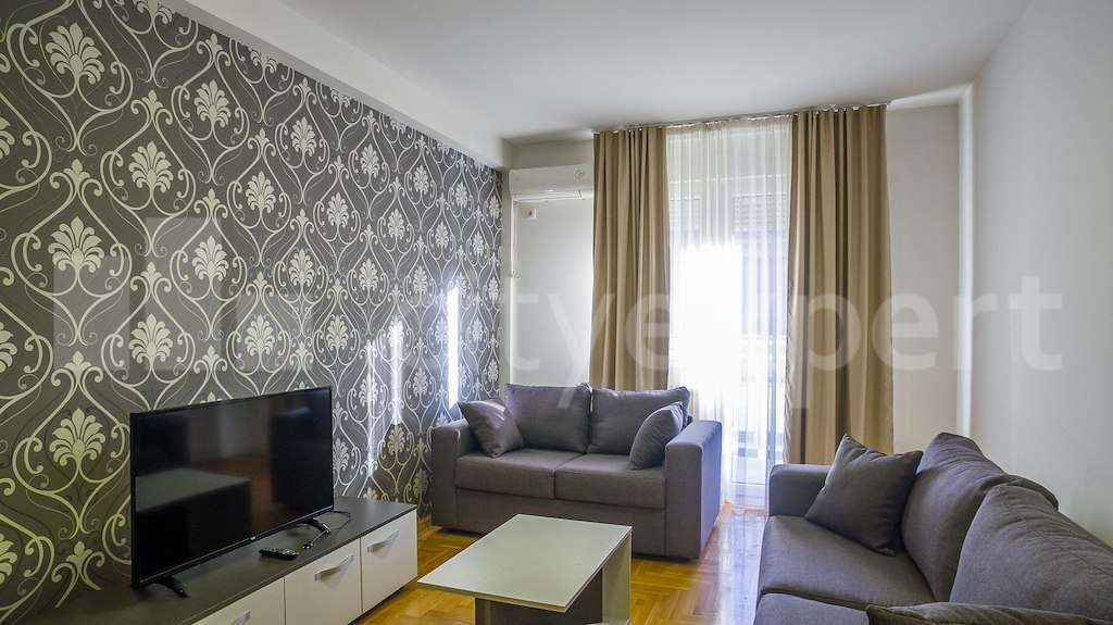 Stan Izdavanje Novi Sad Bez skrivenih troškova - 61m², Pavla Papa, Novi Sad - 650€