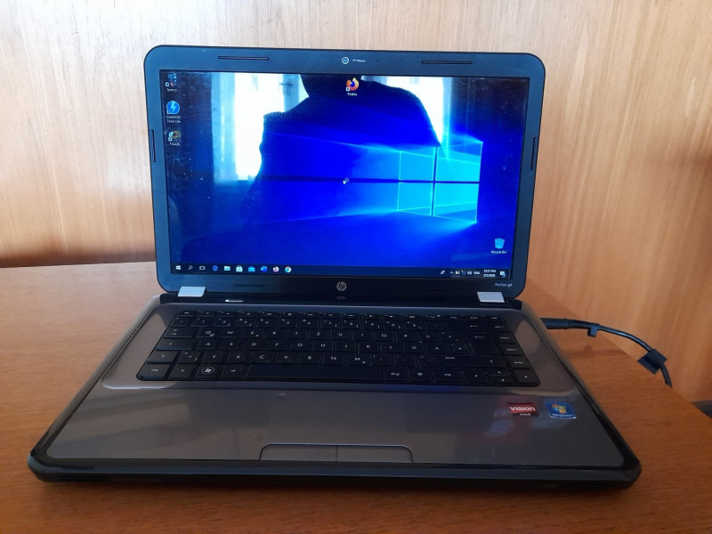 HP Pavilion g6 AMD E-350 8Gb DDR3 15,6 LED I PUNJAČ