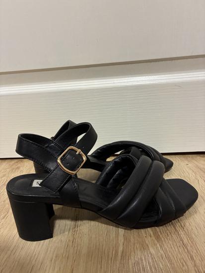 STEVE MADDEN sandale, 39 4500 SNIZENJE