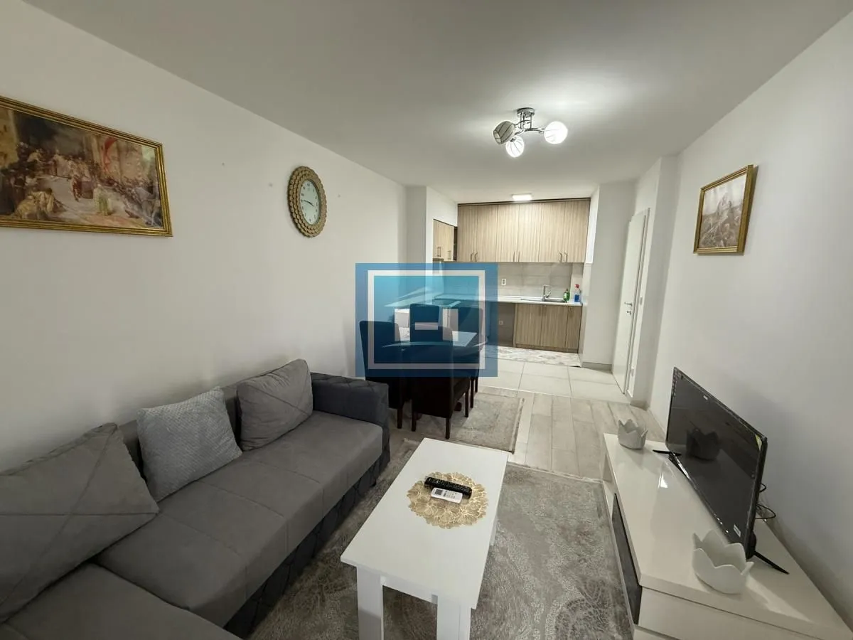 Izdavanje, jednosoban stan, 44m², Centar, Jagodina