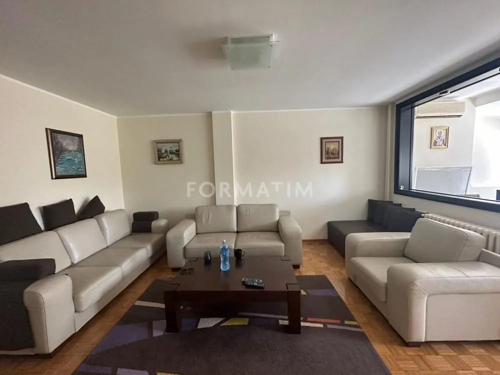 Izdavanje, dvosoban stan, 56m², Novi Beograd Sve Podlokacije, Beograd