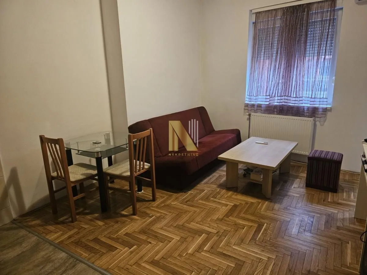 Izdavanje, garsonjera, 26m², Sajmište, Novi Sad