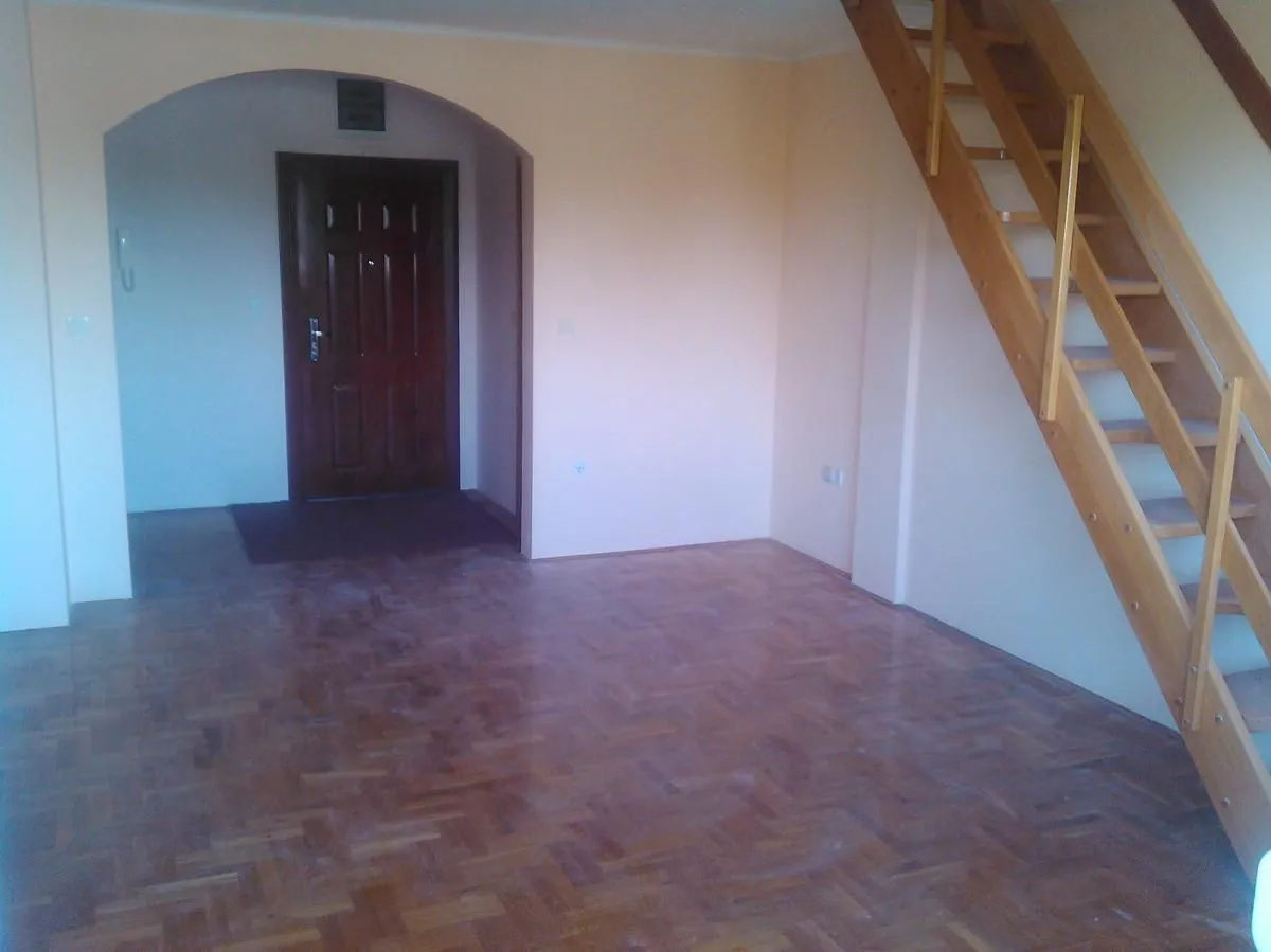 Izdavanje, četvorosoban stan, 103m², Nova Detelinara, Novi Sad Sve Podlokacije