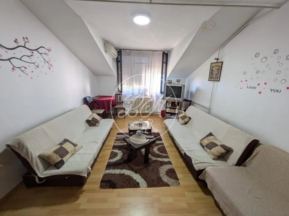 Prodaja, jednosoban stan, 43m², Zemun Sve Podlokacije, Beograd