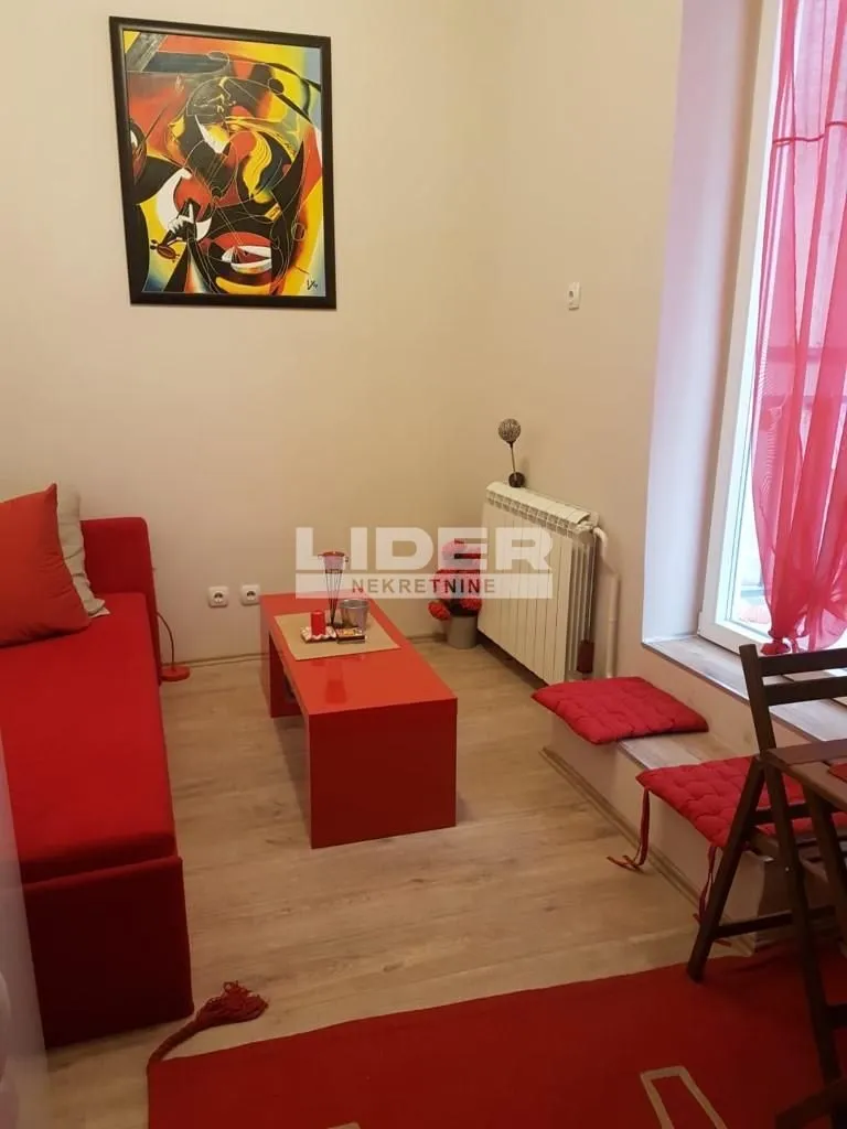 Prodaja, dvosoban stan, 40m², Stari Grad, Beograd