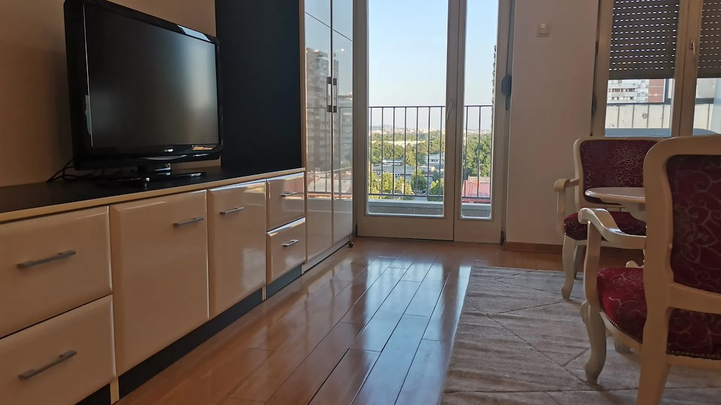 Prodaja, dvosoban stan, 49m², Novi Beograd Blok 61, Novi Beograd Sve Podlokacije