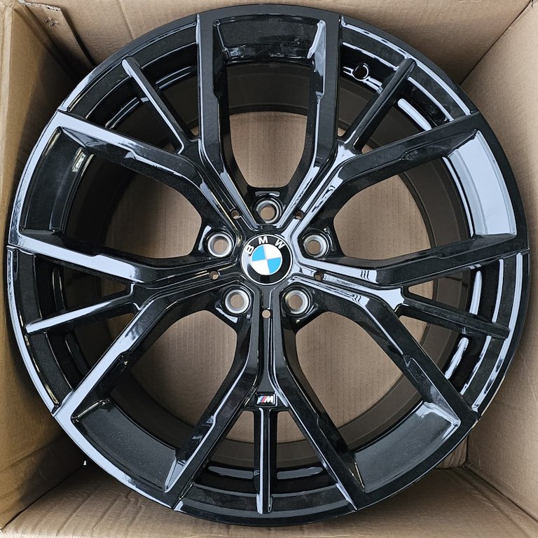 ORIGINAL ALU FELNE ZA BMW
8/9j x19 et30/44 5x112